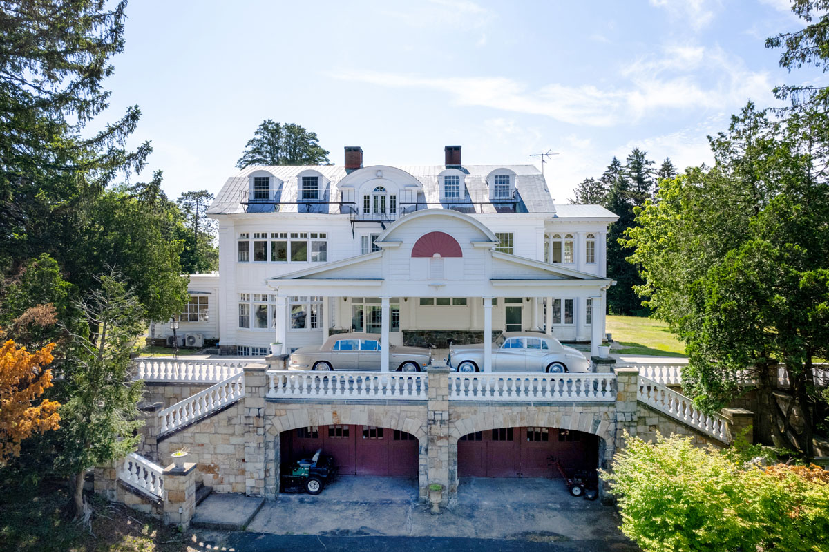 Behind the Gates - Villa Balsamo Hits The Market - Saratoga TODAY newspaper